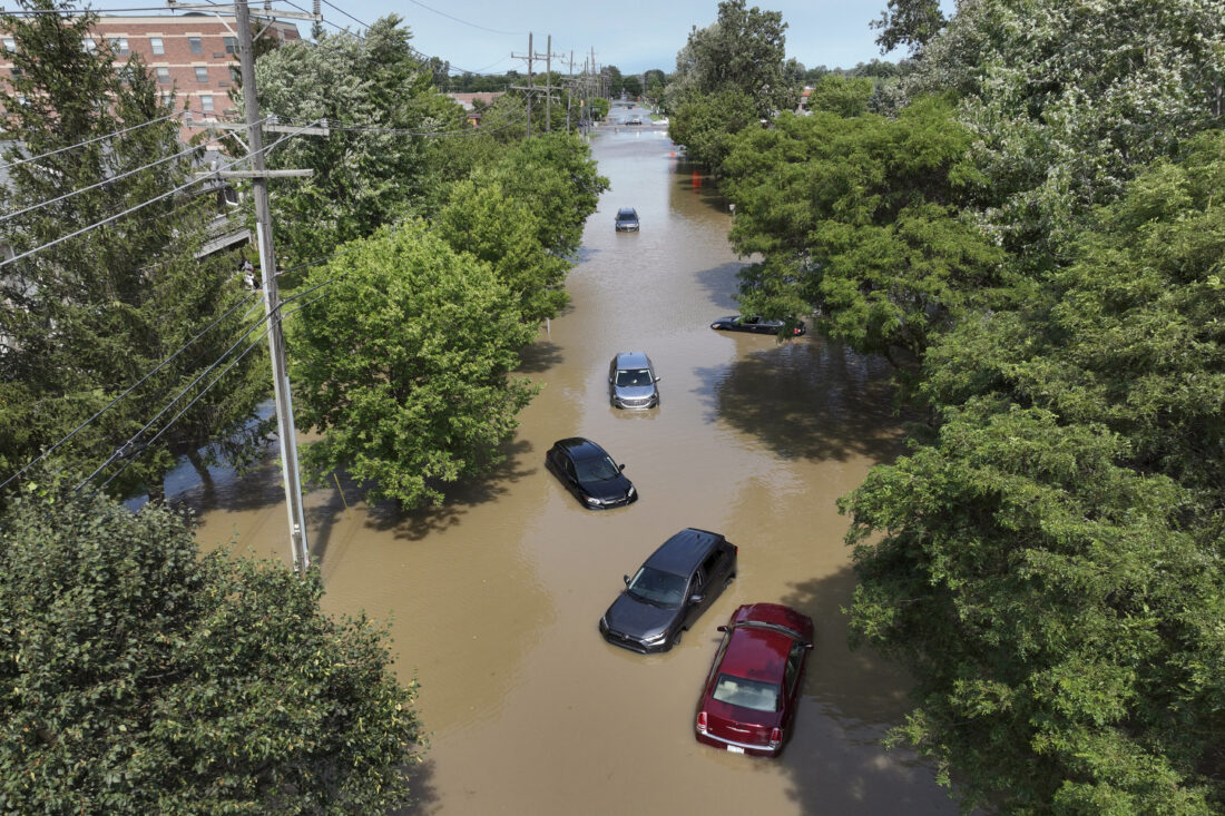 Flooding fills tunnels leading to Detroit airport, forces water rescues ...